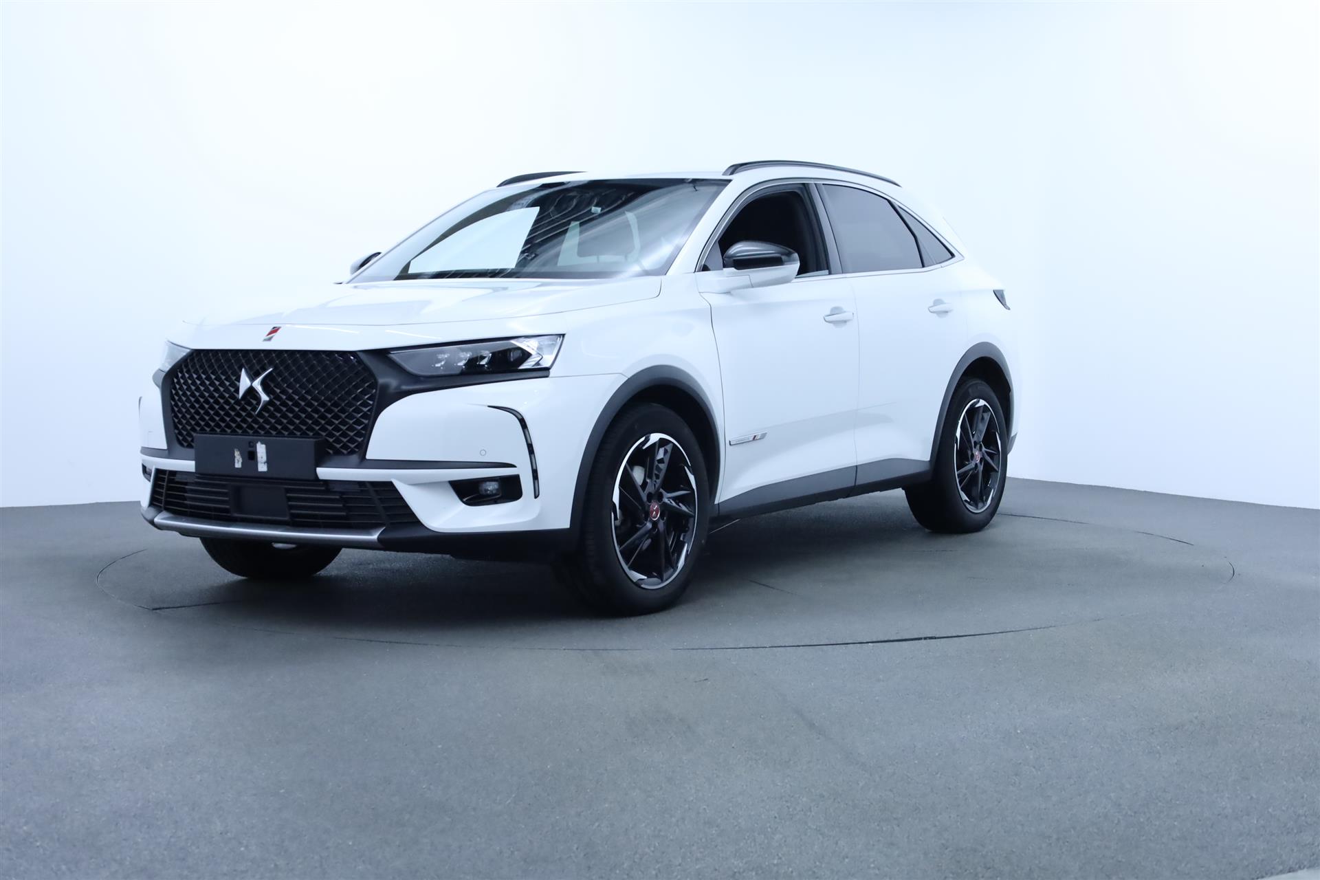 DS DS7 Crossback 1,6 PureTech Performance Line EAT8 180HK 5d 8g Aut.
