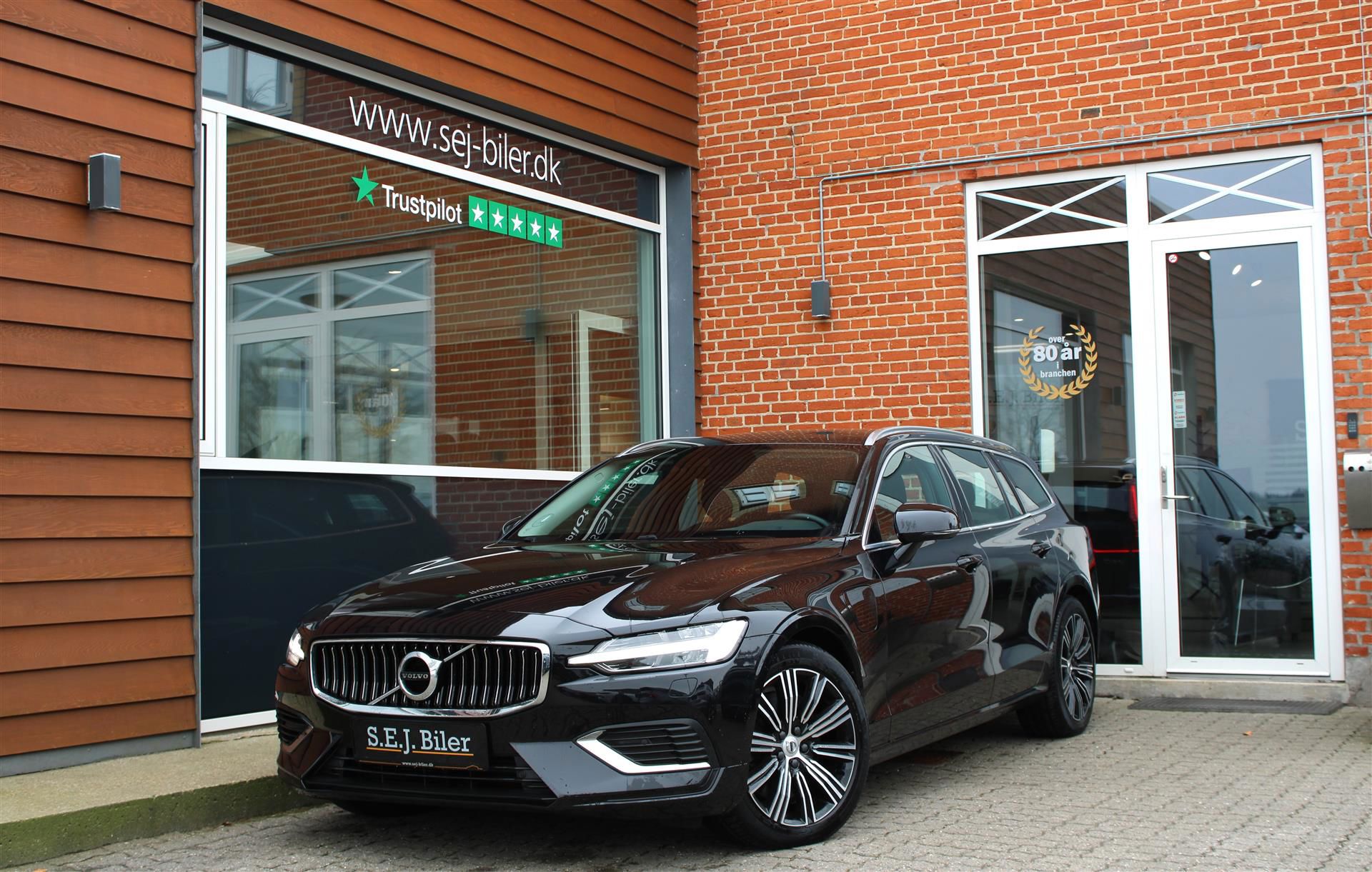 Volvo V60 2,0 T6 Recharge Plugin-hybrid Inscription Expression 340HK ...