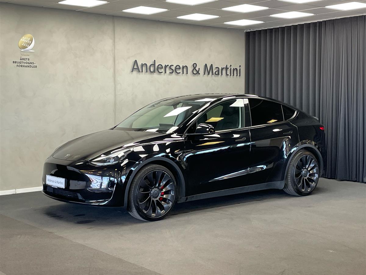 Tesla Model Y EL Performance AWD 534HK 5d Aut. på lager