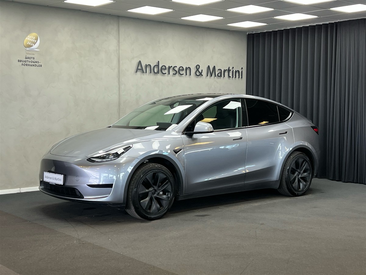 Tesla Model Y EL Long Range RWD 340HK 5d Aut. på lager