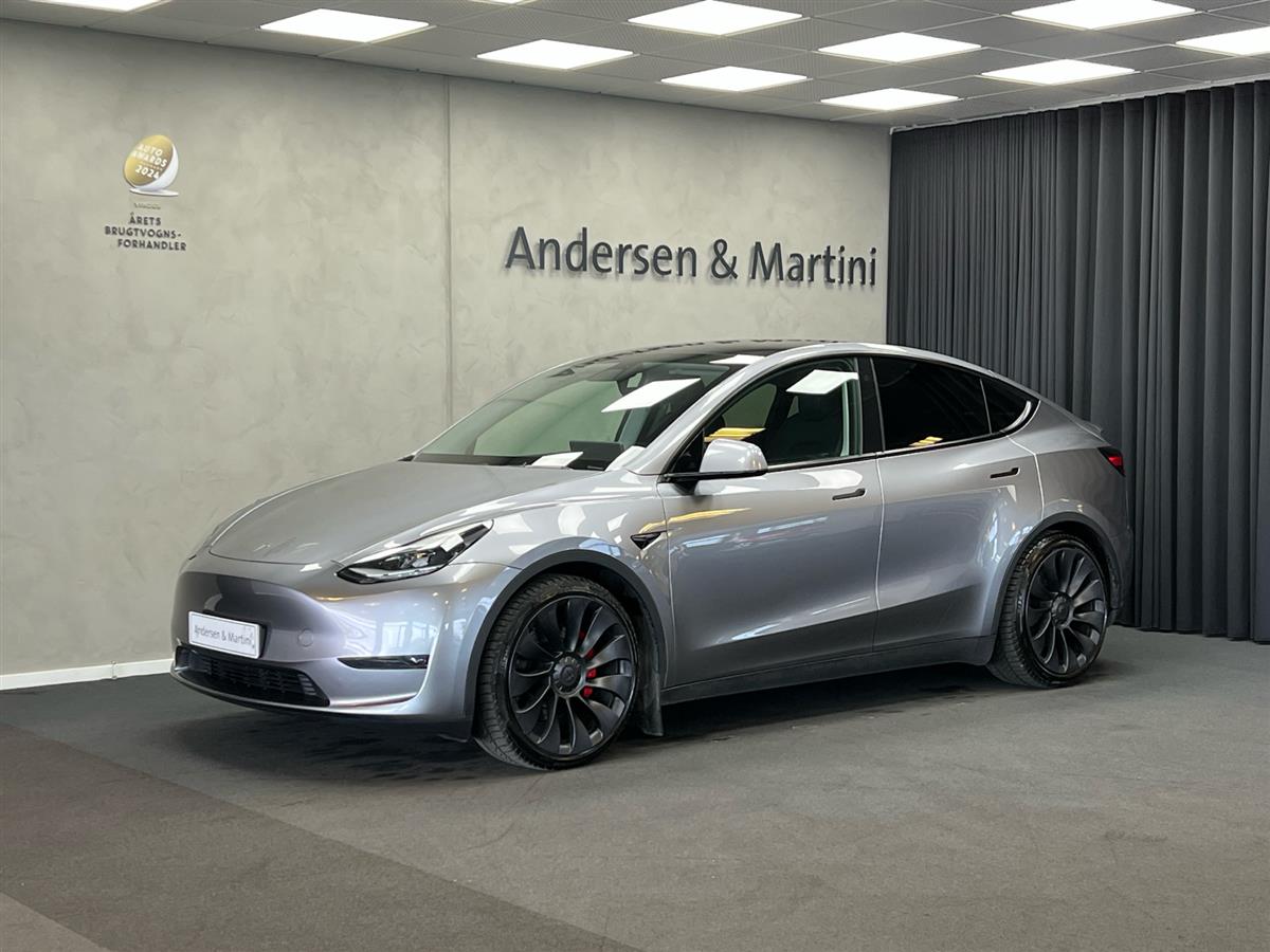 Tesla Model Y EL Performance + EAP AWD 534HK 5d Aut. på lager