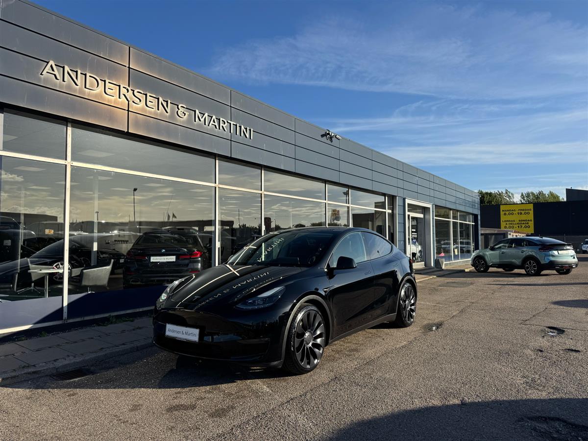 Tesla Model Y EL Performance AWD 534HK 5d Aut. på lager