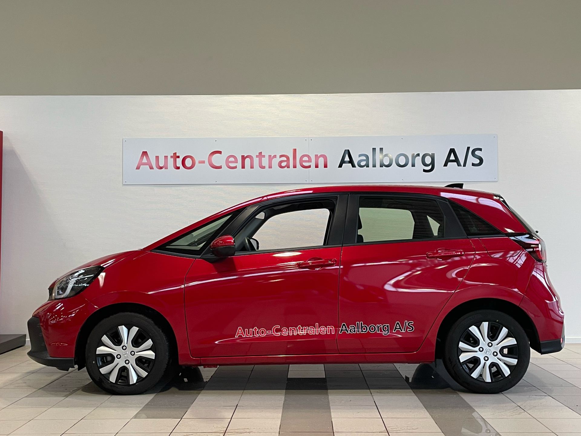Honda Jazz 1,5 i-MMD Hybrid Elegance E-CVT 122HK 5d Trinl. Gear