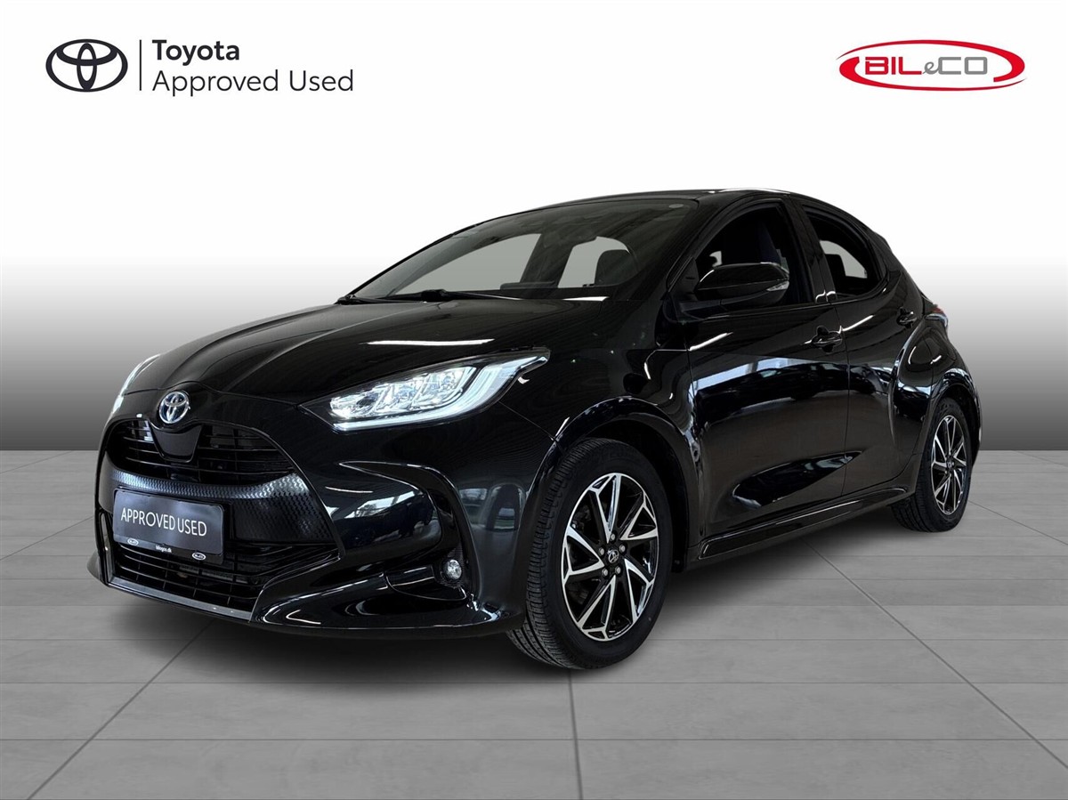 Toyota Yaris 1,5 Hybrid Style Panorama 116HK 5d Trinl. Gear | Bil & Co