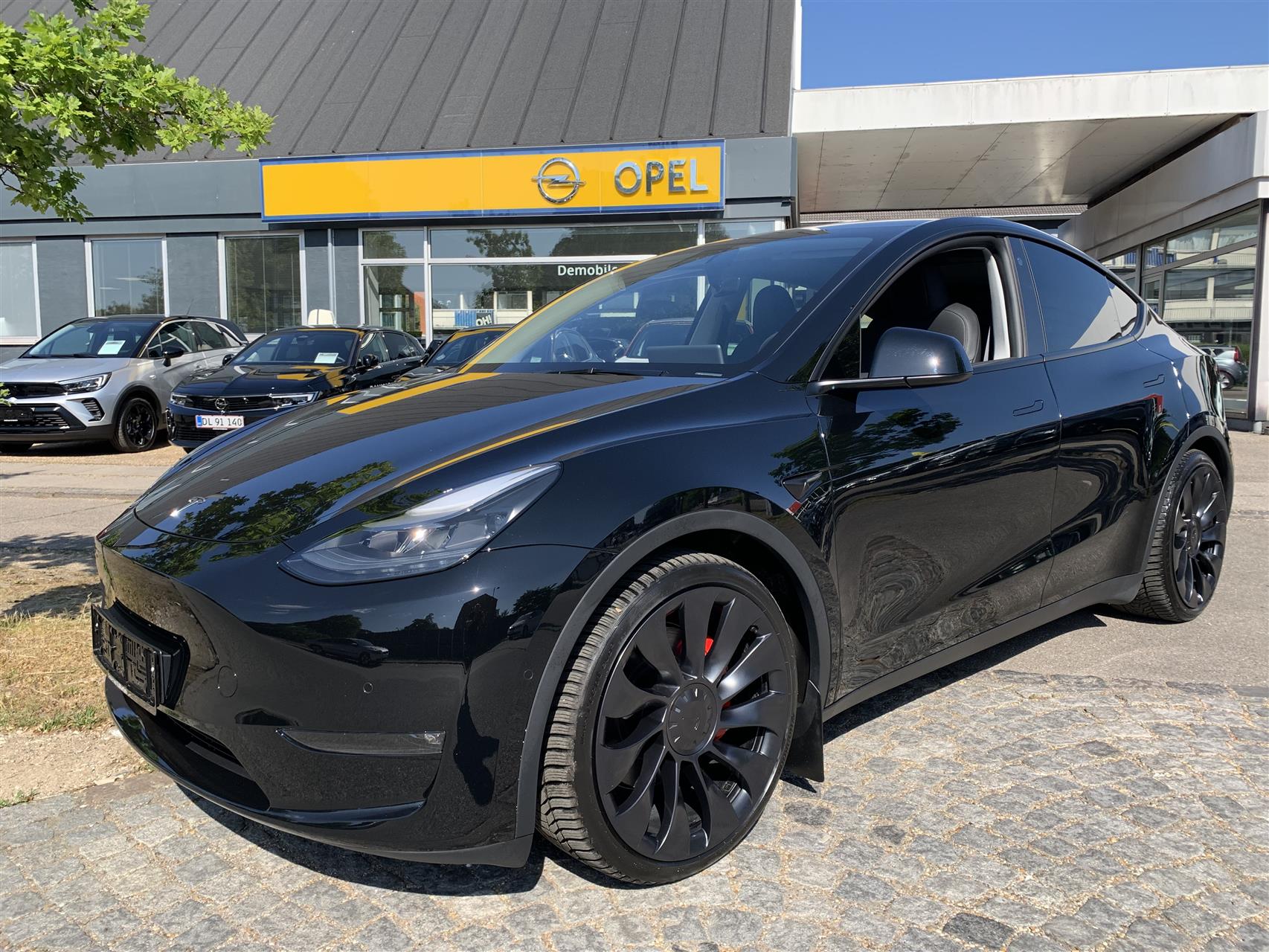 Tesla Model Y EL Performance AWD 534HK 5d Aut.